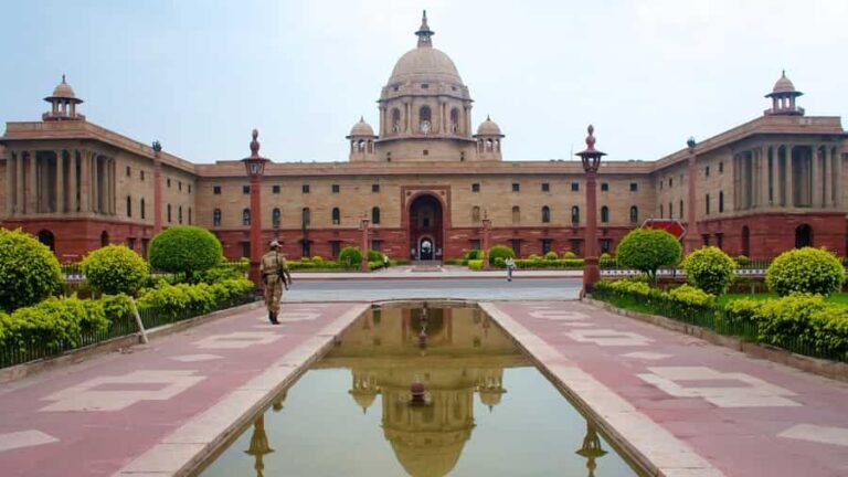 14 Popular Historical Monuments In Delhi