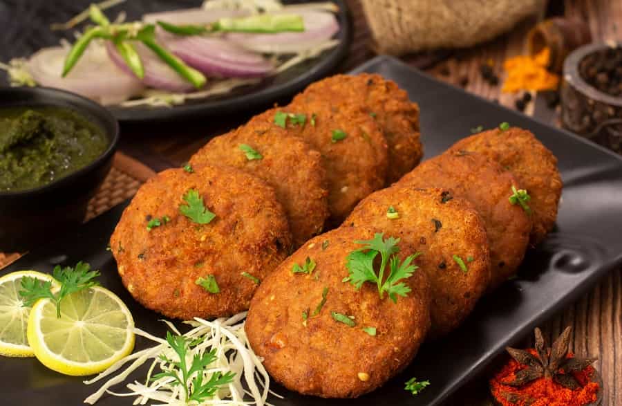 Delhi’s Culinary Treasures: 10 Must-Do Food Tours